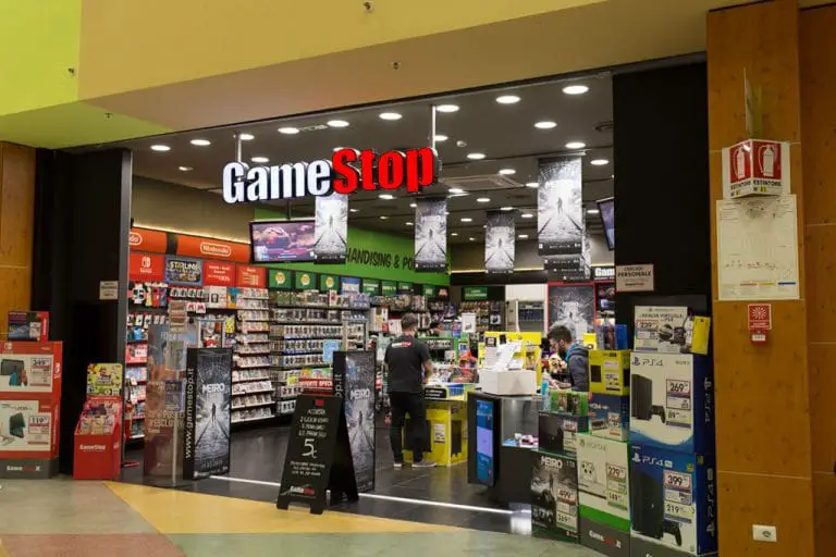 Gamestop Italia riapre i negozi al pubblico